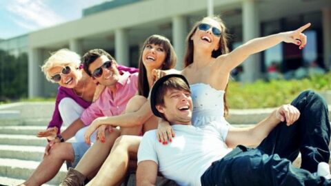 15 Ways To Make Friends In A New City - The Frisky