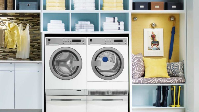 The pros and cons of stackable washers and dryers - The Frisky