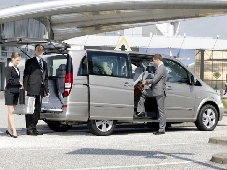The Benefits of Using a Chauffeur Driven Airport Transfer Services ...