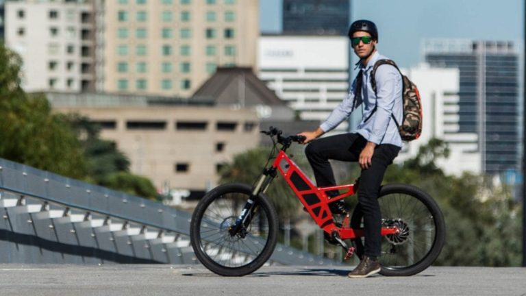 A Beginner’s Guide On How To Ride Electric Bikes - The Frisky