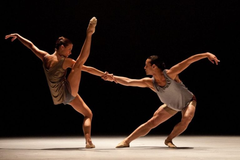 5 Ways Dancing Helps You Enjoy a Healthy and Happy Life - The Frisky