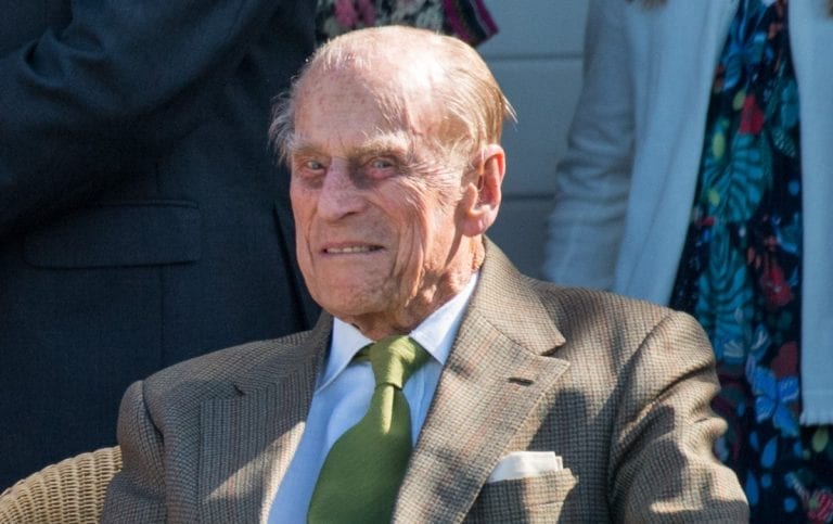 Is Prince Philip going to lose his driver’s license? - The Frisky