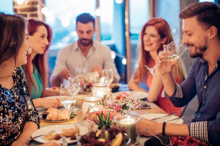 How to Plan a Stress-Free Dinner Party for Friends - The Frisky
