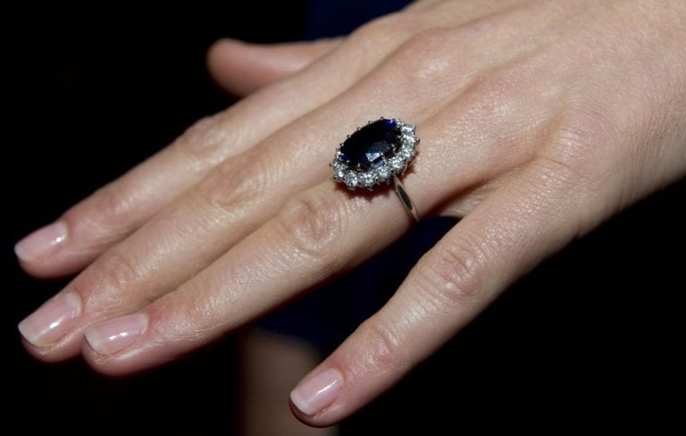 The Story behind Kate Middleton’s Engagement Ring - The Frisky
