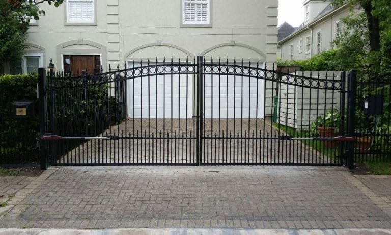 Why should you install driveway gates? - The Frisky