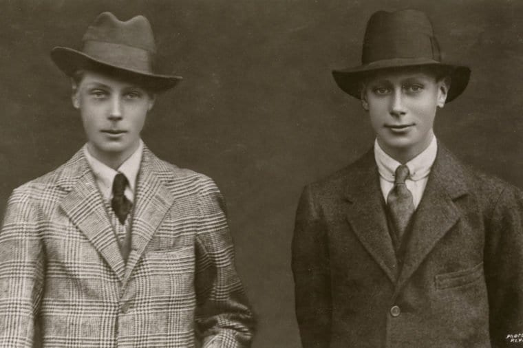 The most popular siblings - The Frisky