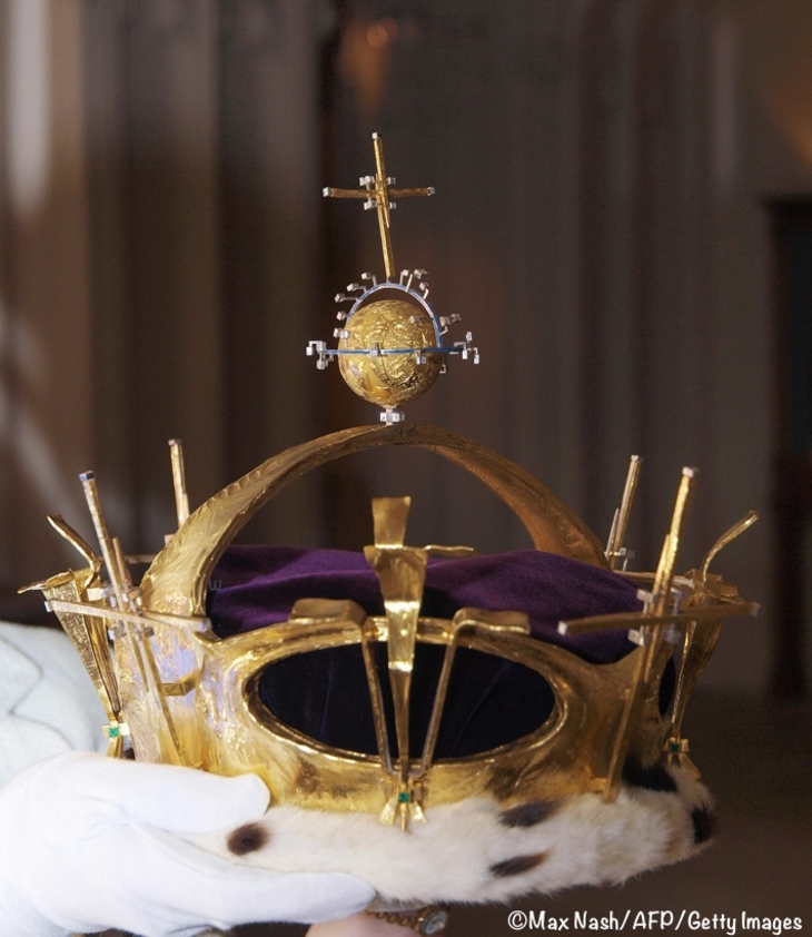There is an interesting item hidden inside Prince Charle's Coronet ...