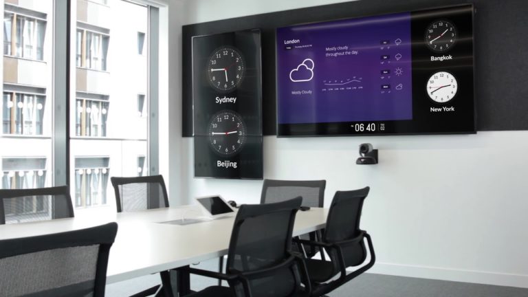 7 Reasons to Invest in Digital Signage for Your Office - The Frisky