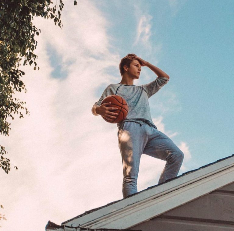 Alex Lange Bio, Life, Facts, Family - The Frisky