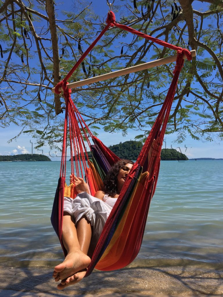 Get Lazy and Comfy with these 5 Outstanding Hammock Chairs - The Frisky