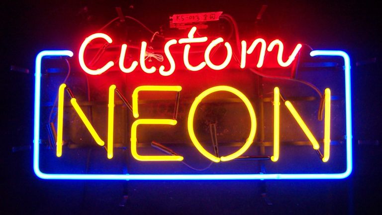 Top 3 Different Signage to Promote Your Business - The Frisky