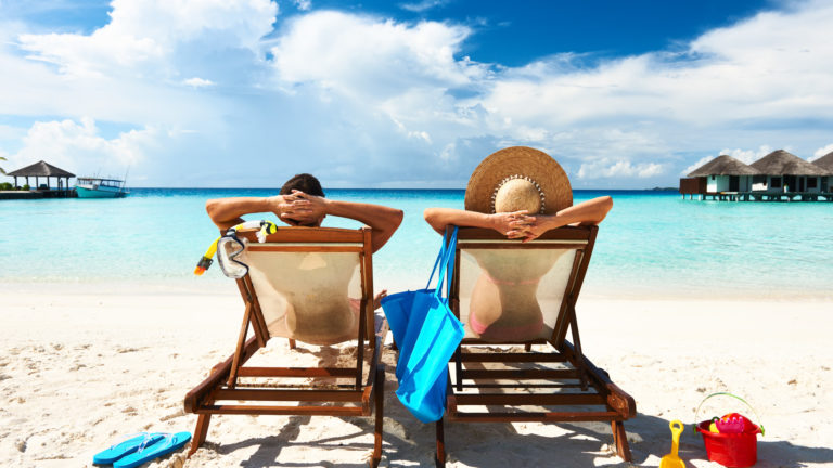 How To Enjoy The Beach When You Don’t Really Like The Beach - The Frisky