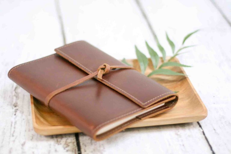 Romantic Gifts That Will Make Her Heart Skip a Beat - The Frisky