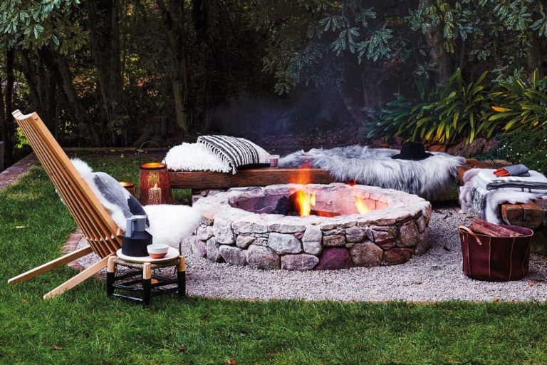 4 Superb Ideas for a Stylish Summer Garden - The Frisky