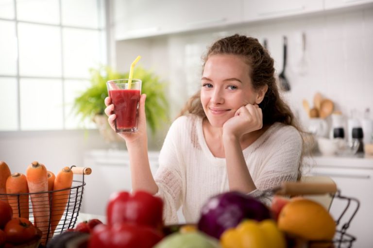 The Real Reason Why Women Go On Cleanses - The Frisky