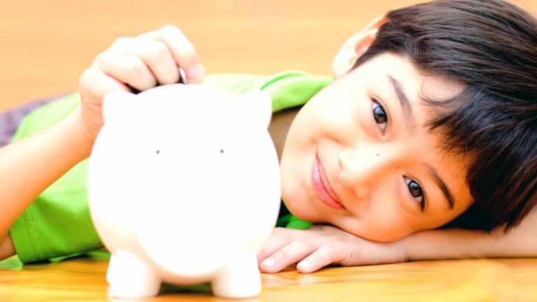 5 Ways to Teach Kids about Money Management - The Frisky