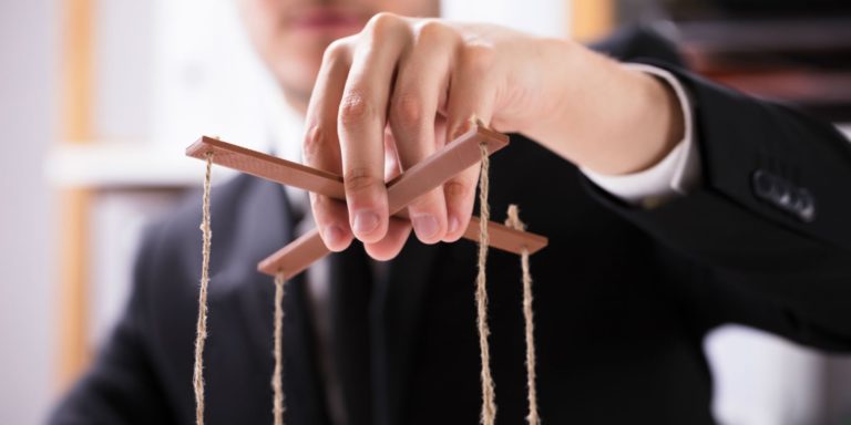 Mental Manipulation: How does it Work? - The Frisky