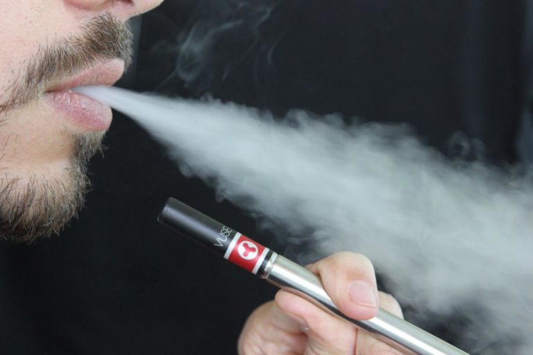 How to Choose Your First E-cigarette - The Frisky