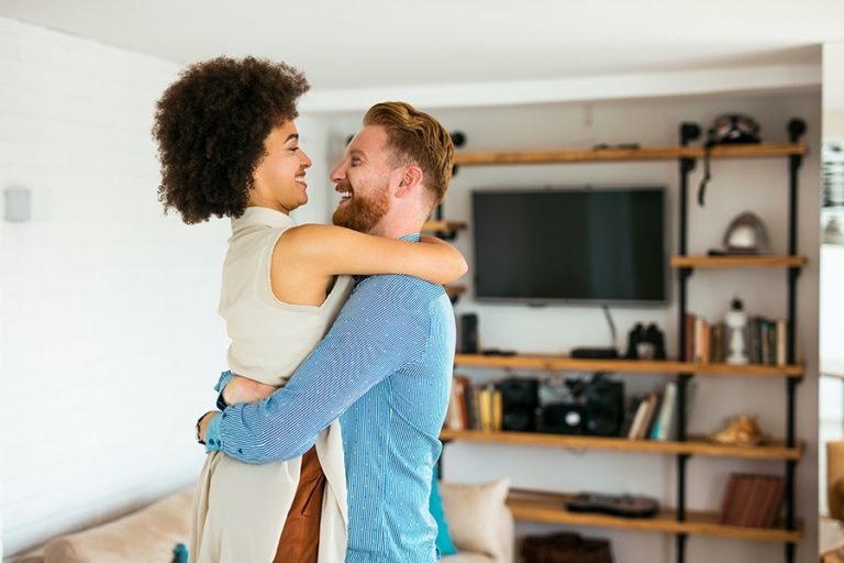 8 Tips For Moving In Together - The Frisky