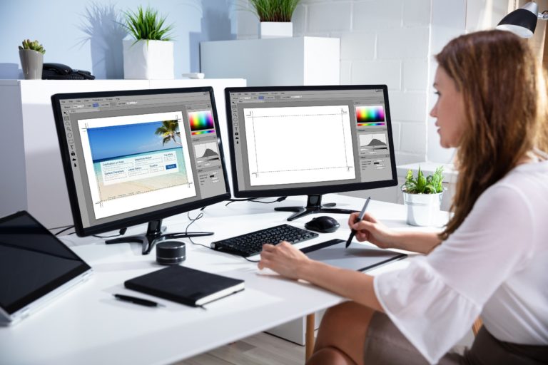 What Does a Female Image Editor Do? - The Frisky