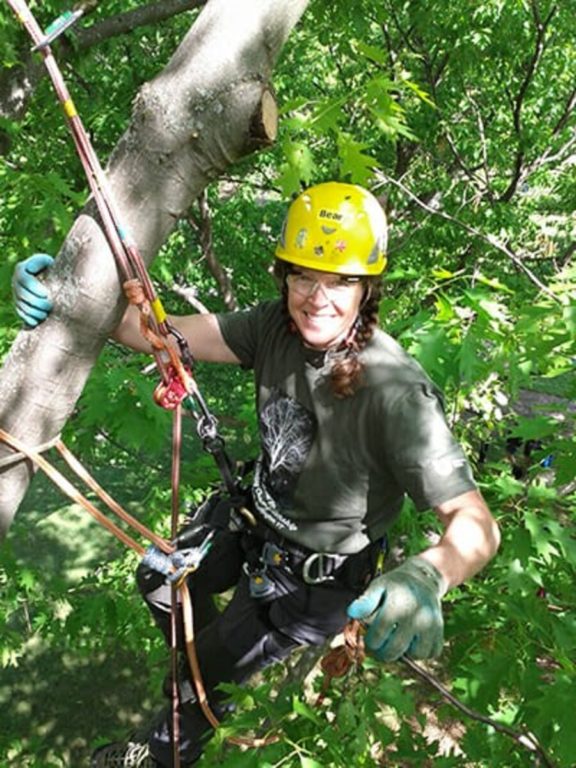 Woman Dominating Arboriculture in Australia - The Frisky