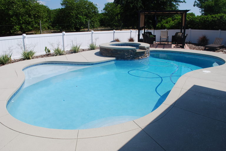 Women Love Swimming Pools And Spa - Especially In Their Yard - The Frisky
