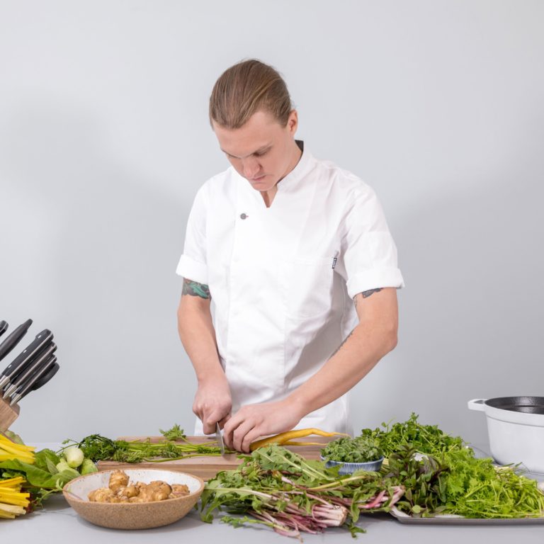 Mind Of Man: Modern Men Know How To Cook - The Frisky