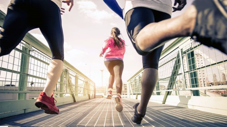 Male Runners vs. Female Runners: Who Is Better? - The Frisky