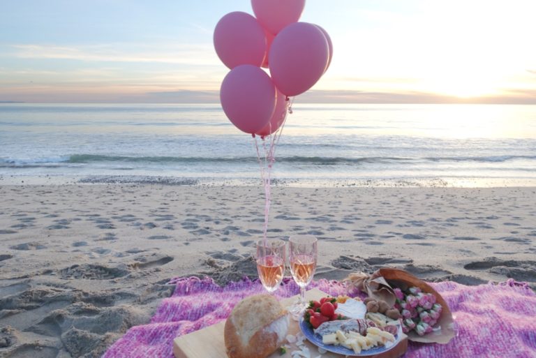 6 Best Beach Birthday Party Ideas for 2024 - The Frisky