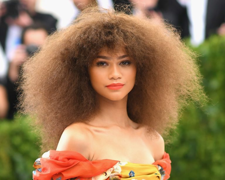 10 Celebrities Who Wear Wigs - The Frisky