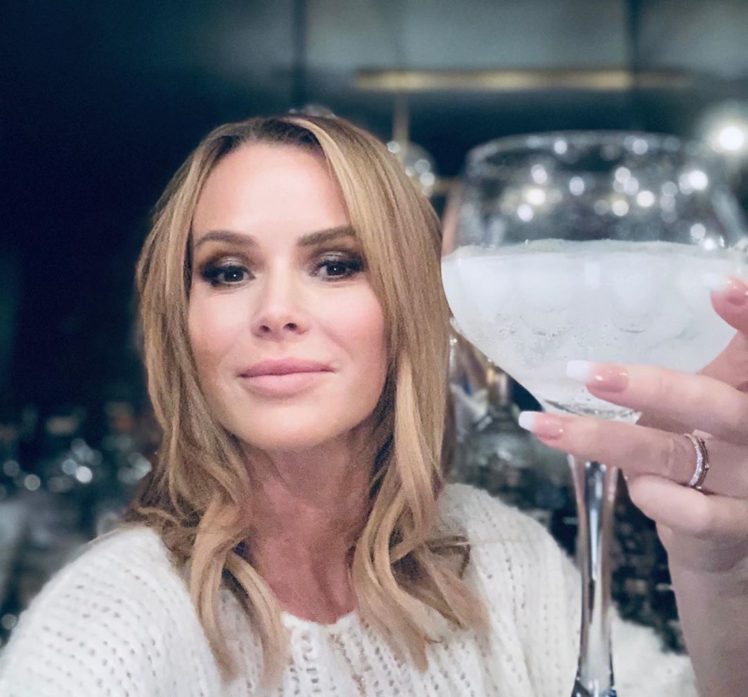 Amanda Holden Puts on an Incredible Ensemble for a Girls Night - The Frisky