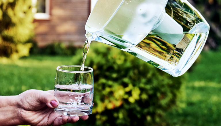 5 Ways to Make Water Safe for Drinking - The Frisky