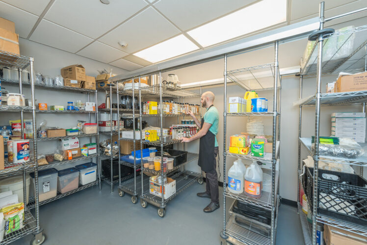 How to Increase Efficiency with Commercial Kitchen Shelving and Storage ...