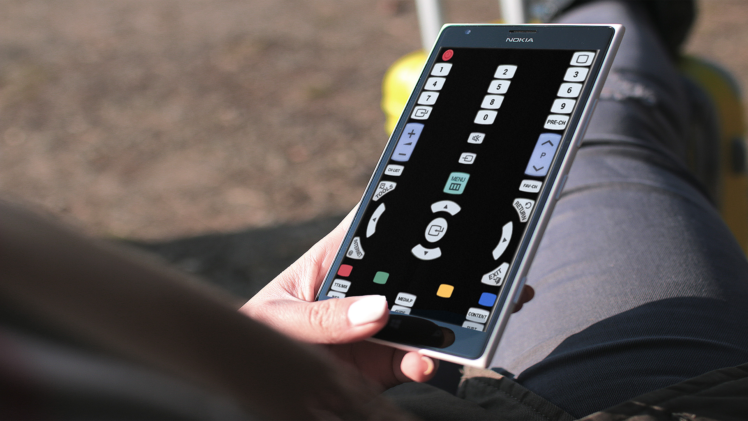 7 Best Prank Apps to Fool Your Buddies - The Frisky