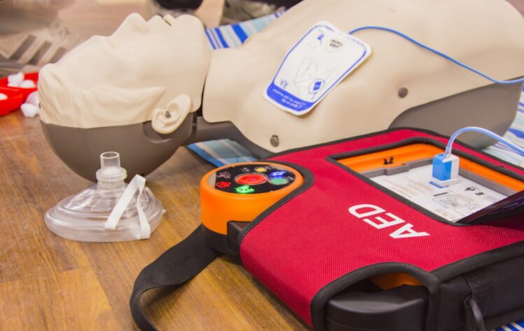 10 Common CPR Mistakes You Should Avoid - The Frisky