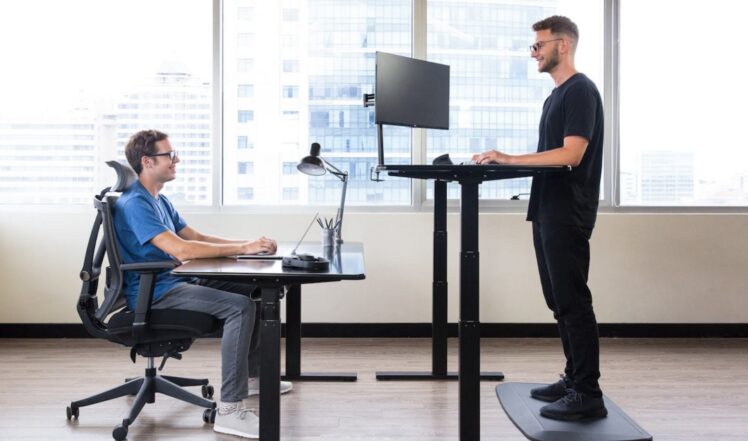 Sitting All Day? Let a Smart Desk Be Your New Best Friend - The Frisky