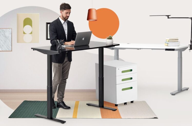 Sitting All Day? Let a Smart Desk Be Your New Best Friend - The Frisky