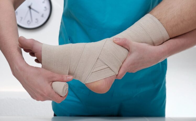 Venous Insufficiency – Causes, Symptoms, and Diagnosis - The Frisky