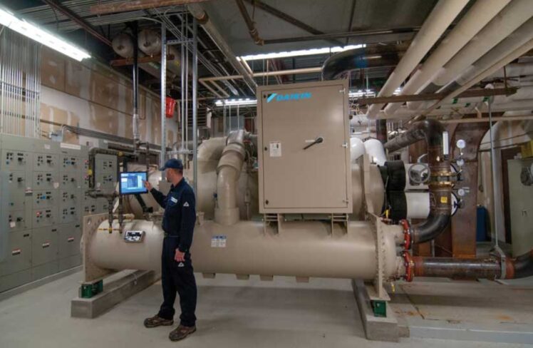 How Does a Chiller Work? - The Frisky