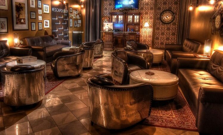 5 Tricks to Get Out of an Escape Room - The Frisky