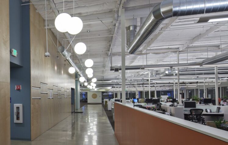 8 Benefits of LED Lighting For Commercial Applications - The Frisky