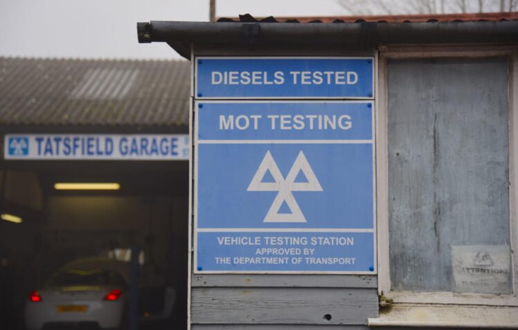 6 Tips For Finding Affordable Local MOT Centre or Garage - The Frisky