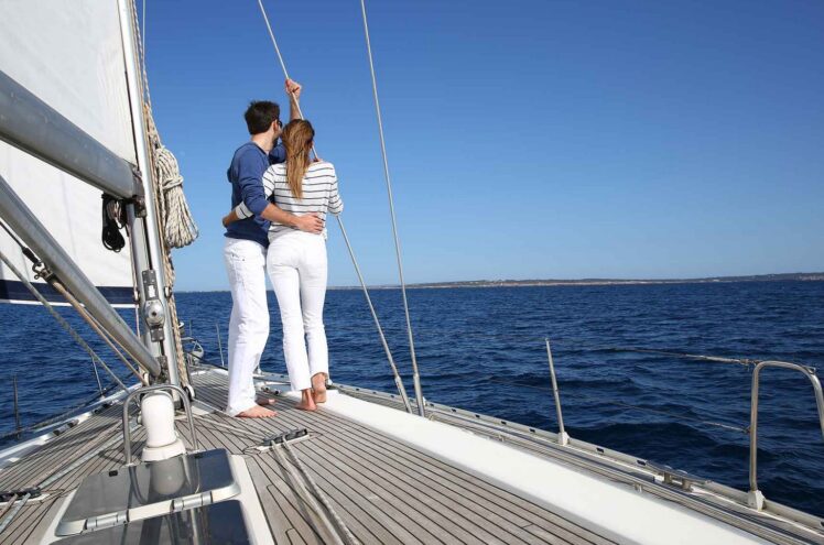 6 Reasons Why You Should Try Sailing as a Hobby - The Frisky