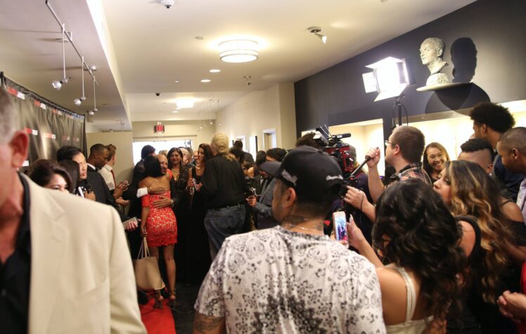 '20 Minutes' Film Review - The Frisky