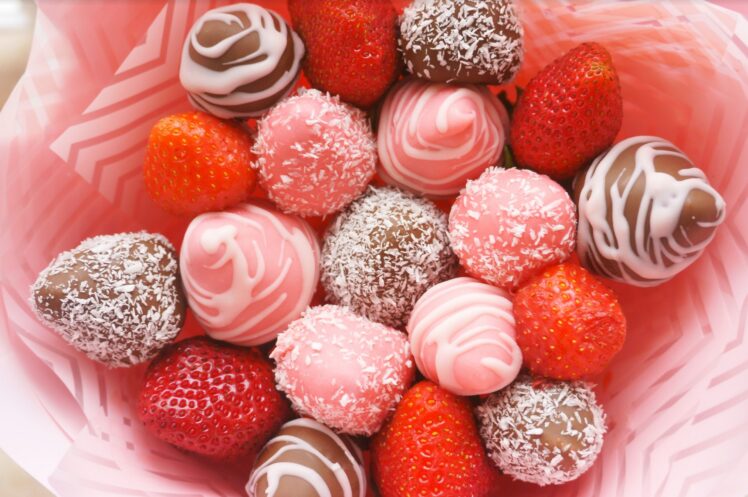 9 Ways You Can Give Chocolate As A Gift - The Frisky