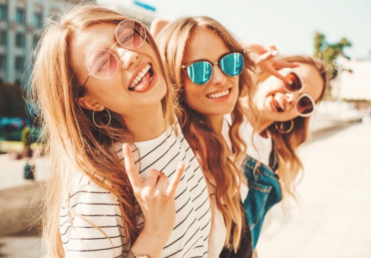 How to Have Fun at College? All Your Questions, Answered - The Frisky