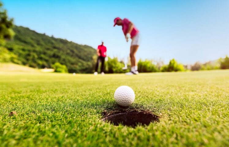 Top 10 Reasons People Play Golf - The Frisky