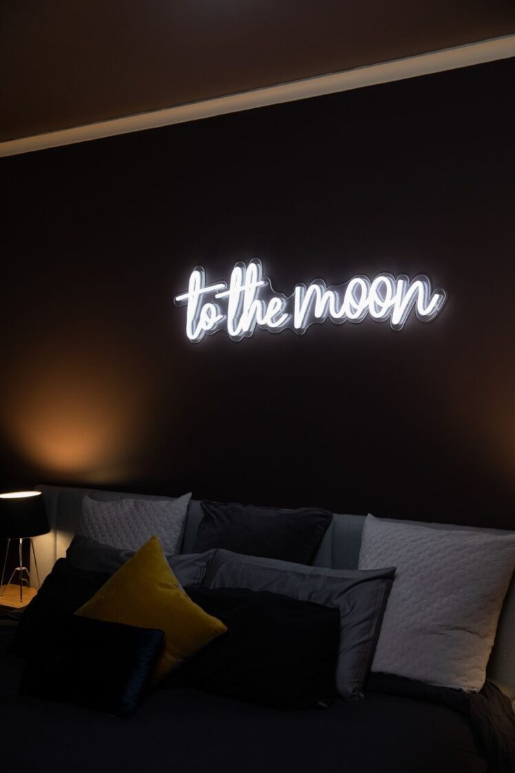 Make Your Home LIT With Neon Sign Decors! - The Frisky