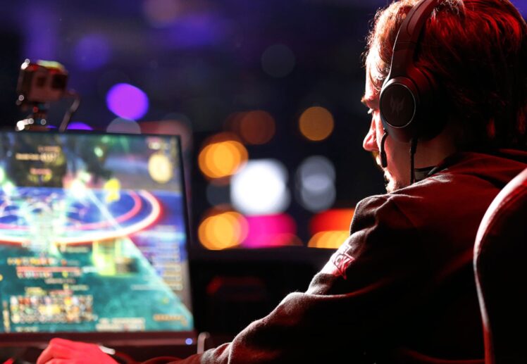 6 Benefits of Gaming Coaching and Lessons with Pro Gamers - The Frisky