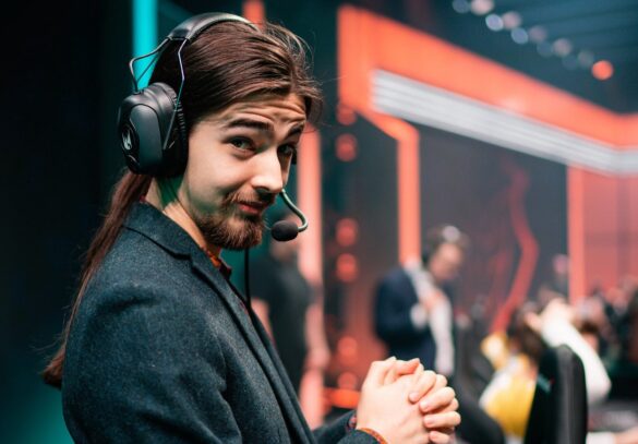 6 Benefits of Gaming Coaching and Lessons with Pro Gamers - The Frisky